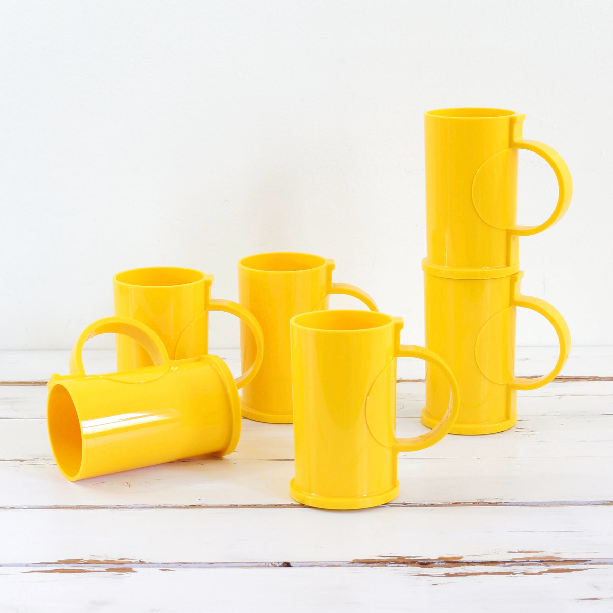 SOLD - Mid Century Mod Mugs by Gunnar Cyren for Dansk – Wise Apple Vintage