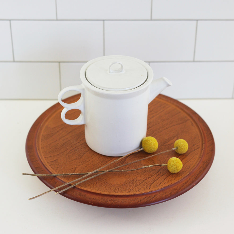 SOLD - Bennington Potters White Trigger Handle Teapot – Wise Apple Vintage
