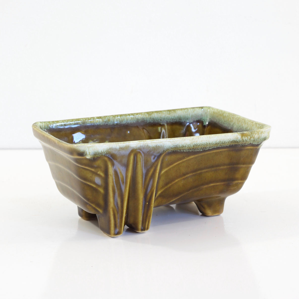SOLD - Vintage Avocado Green Cookson Pottery Planter – Wise Apple Vintage
