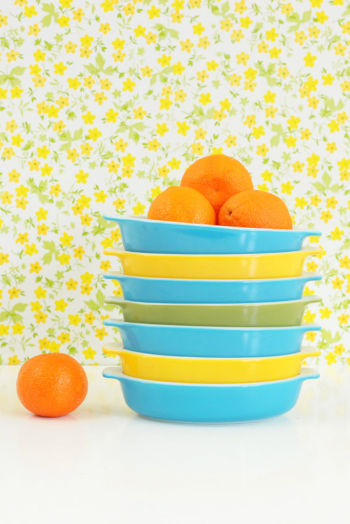 SOLD - Vintage Pyrex Pixie 10oz Casserole Dish – Wise Apple Vintage