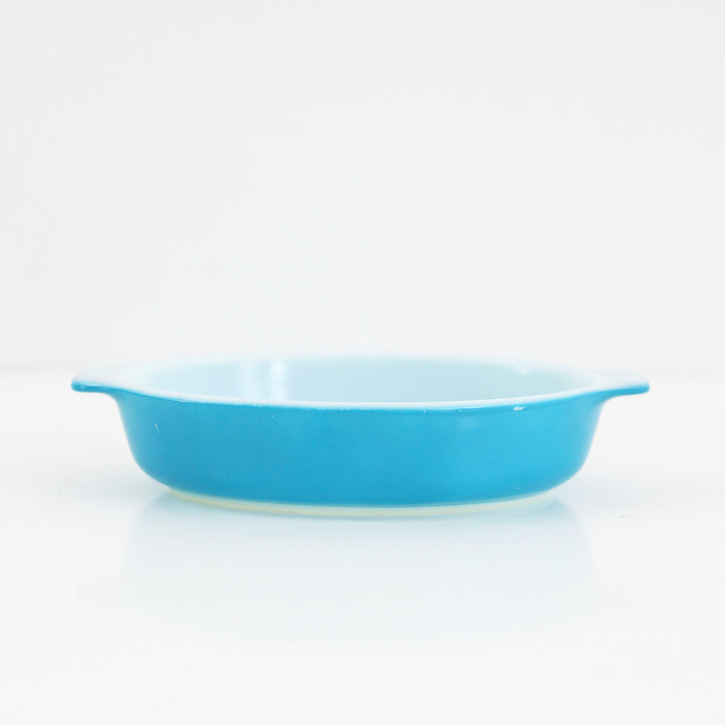SOLD - Vintage Pyrex Pixie 10oz Casserole Dish – Wise Apple Vintage