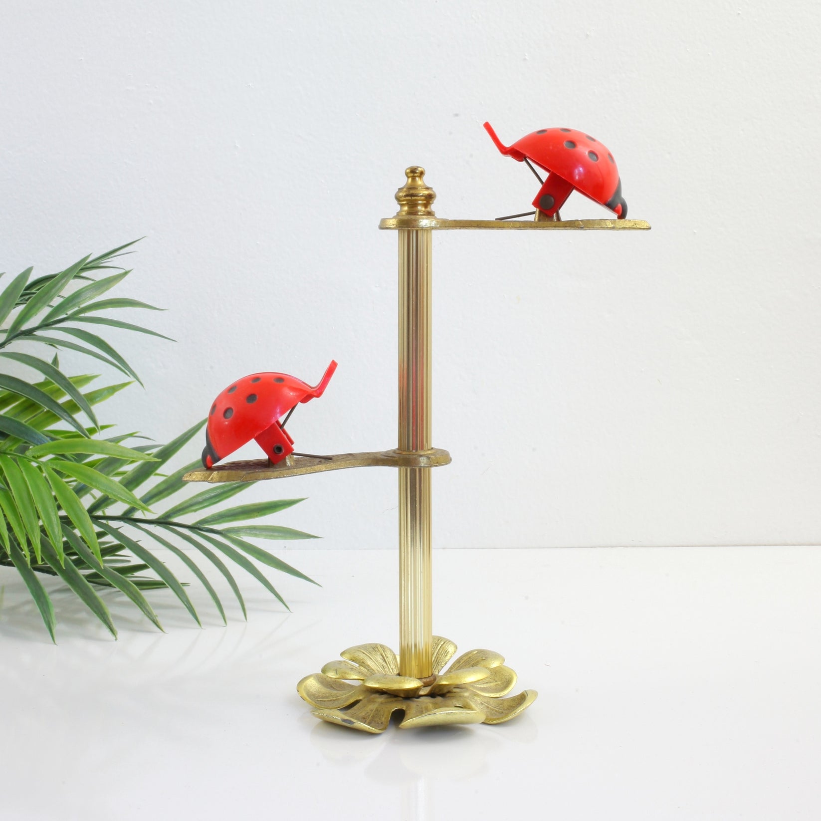 SOLD - Vintage Allied Brass Ladybug Clip Display Stand – Wise Apple Vintage